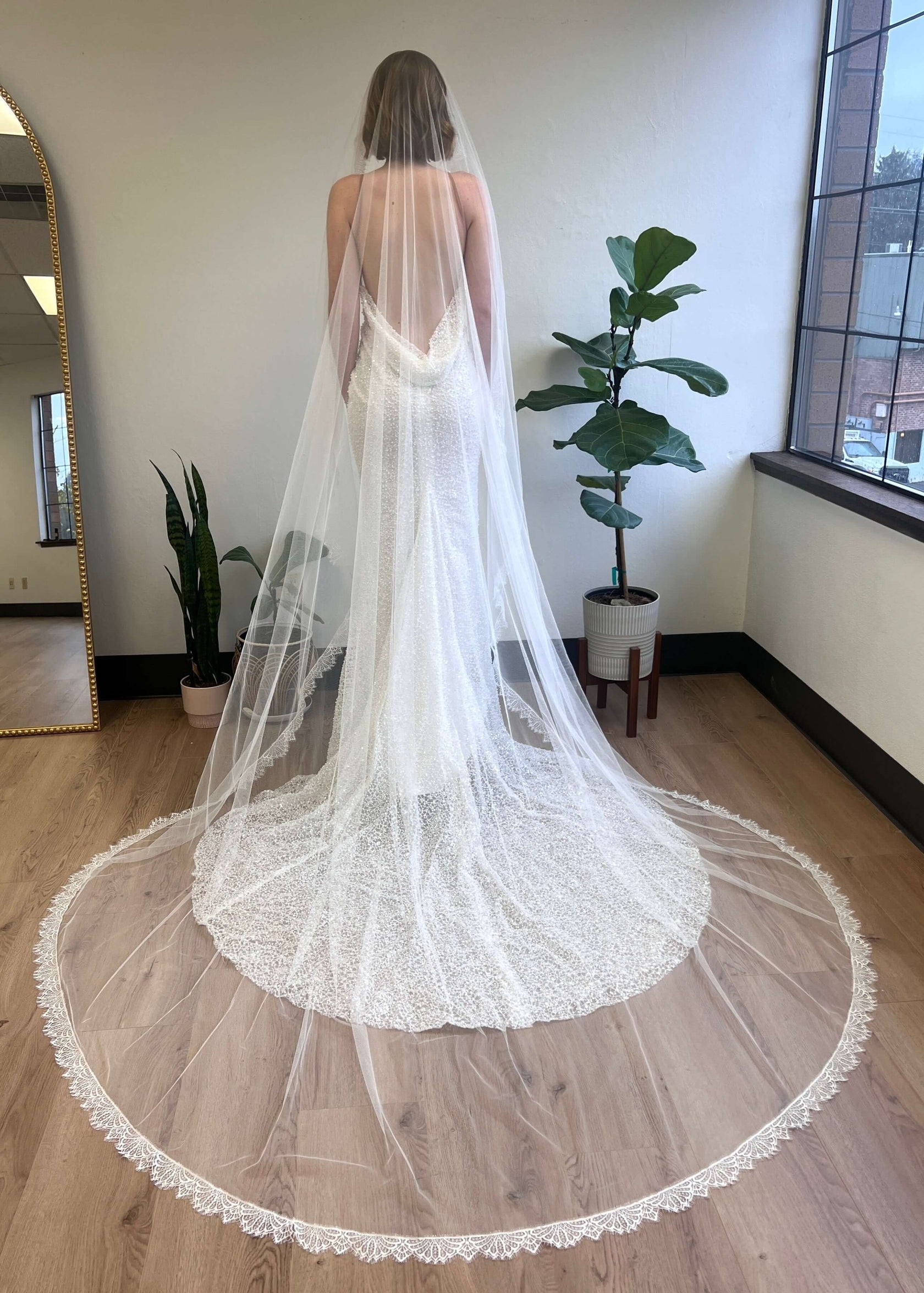 English Net Veil-Soft Flowy Bridal Veil – Tailoredtulle