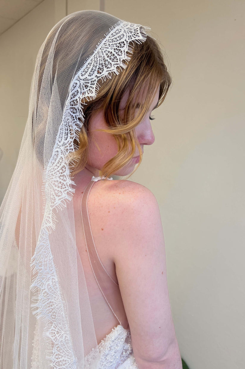 English Net Veil-Soft Flowy Bridal Veil – Tailoredtulle